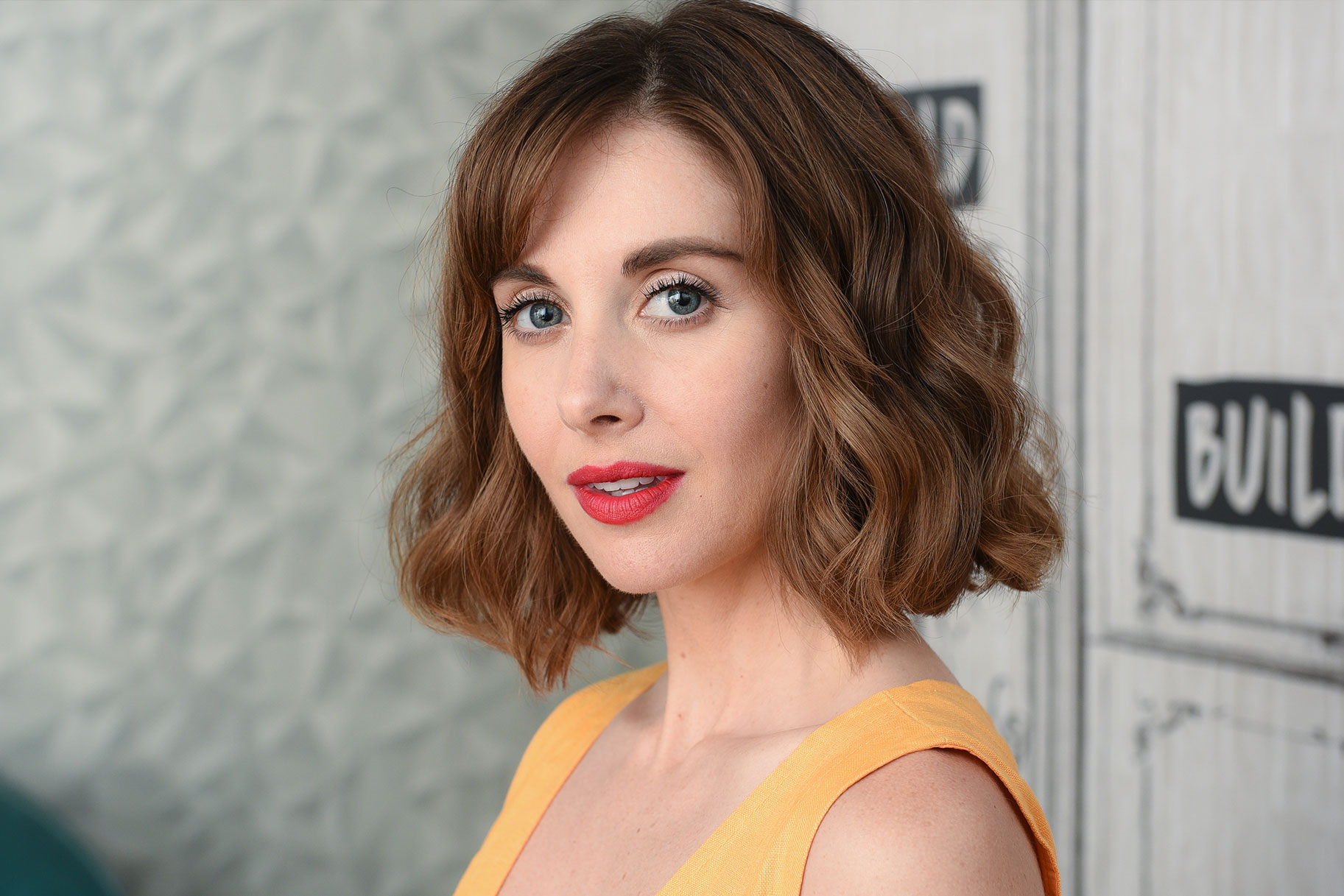 Alison Brie Reacts to Community Movie News: Alison Brie Reacts to Community Movie News: